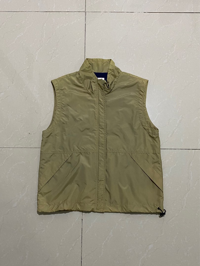 normal vest, Men's Fashion, Tops & Sets, Vests on Carousell