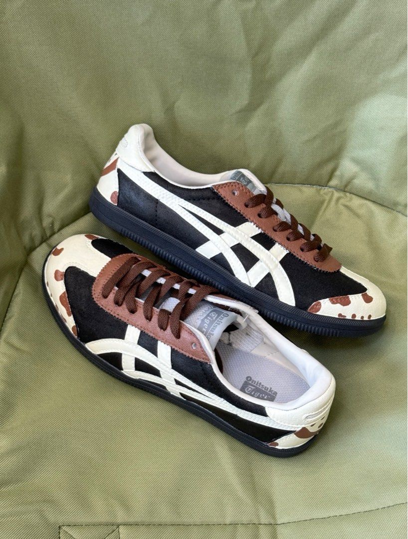 Onitsuka Tiger Tokuten Cow Print Custom, Men's Fashion, Footwear ...