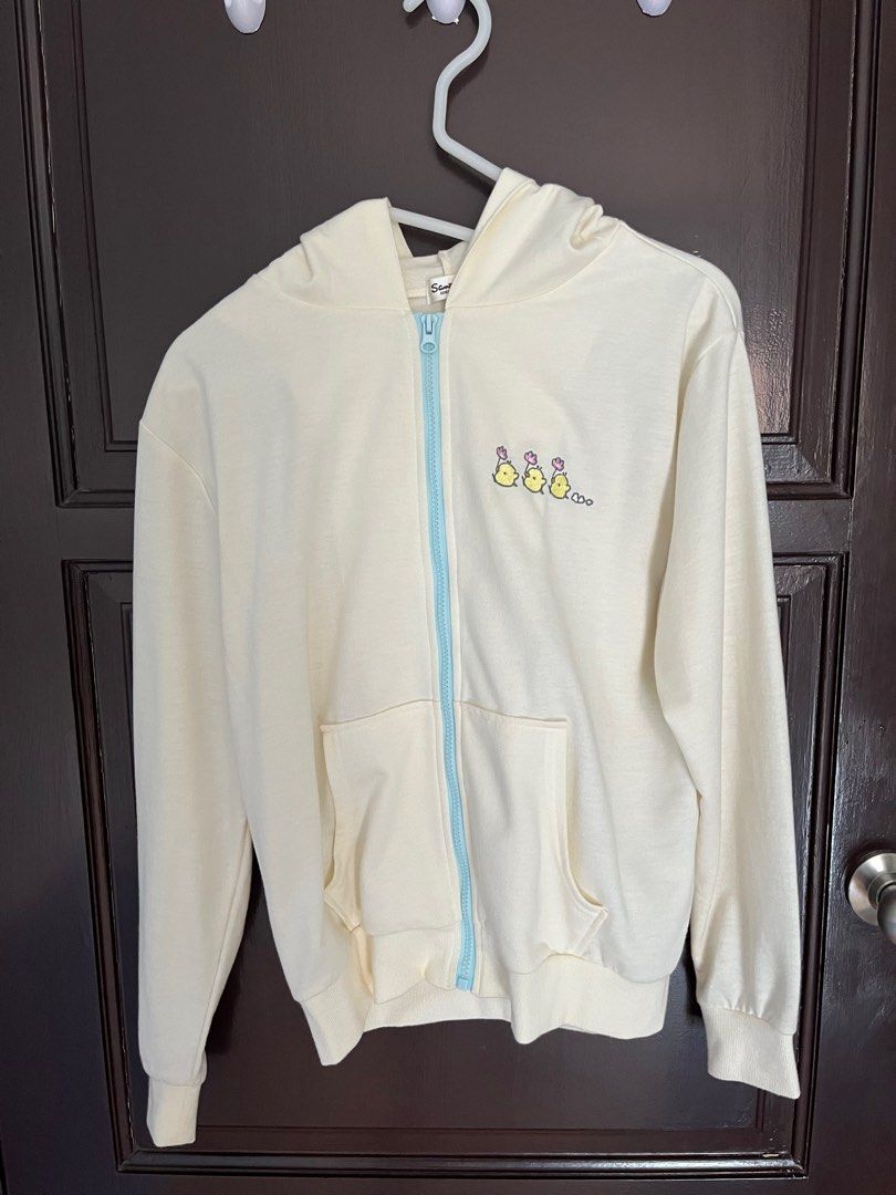 sanrio smiles pochacco jacket, Women's Fashion, Coats, Jackets and ...