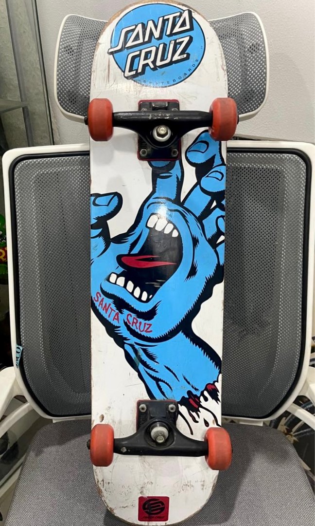 Santa Cruz Screaming Hand Skateboard Full Set!, Olah Raga, Perlengkapan ...