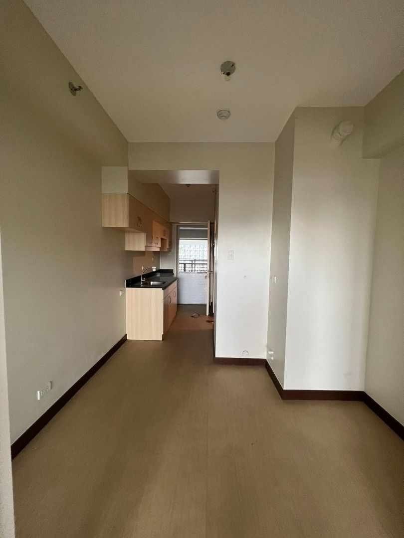 Sheridan Towers Mandaluyong Pioneer Condo For Sale Studio Unit Good ...