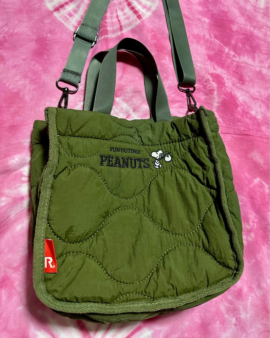 Snoopy Rootote Puffer 2-way bag, Women's Fashion, Bags & Wallets, Cross-body Bags on Carousell
