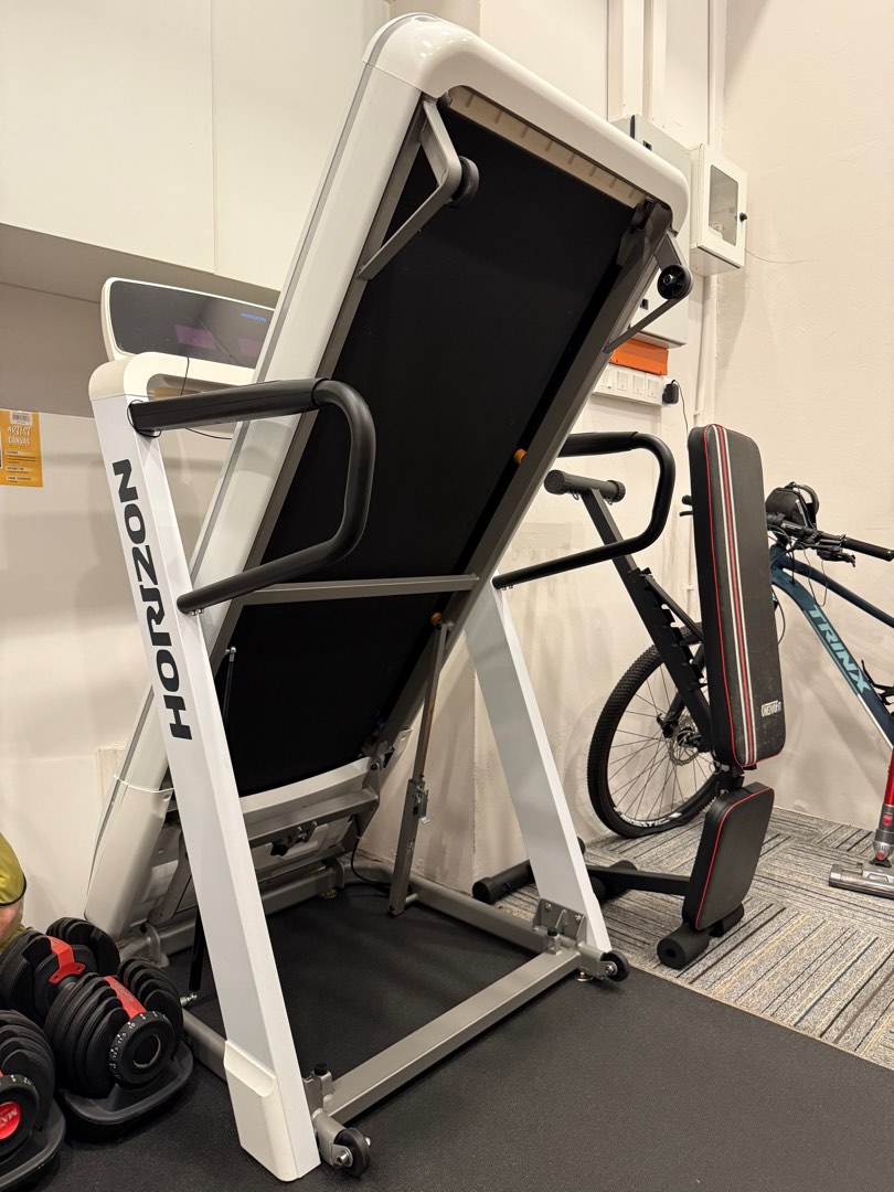 Treadmill horizon Johnson, Sports Equipment, Exercise & Fitness, Cardio & Fitness Machines on ...