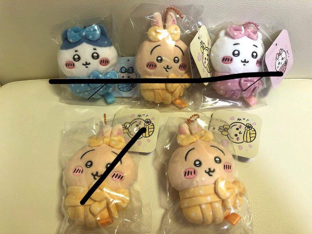 全新 Chiikawa bb 包住毛巾 褓襁 嬰兒 掛飾 usagi 兔兔 兔哥 小八 小可愛 公仔 內有鈴鐺 日本正版, 興趣及遊戲, 玩具 ...