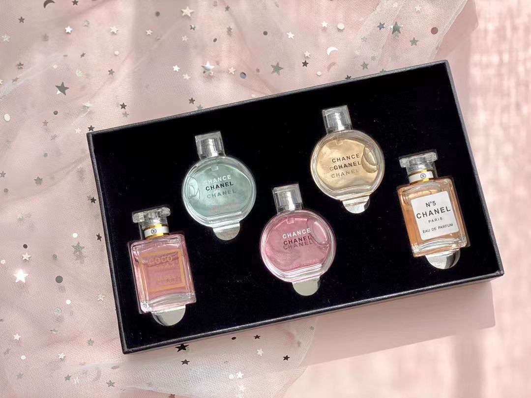 Chanel perfume sample black gift box set 5 pieces 5 * 7.5ml, Beauty ...