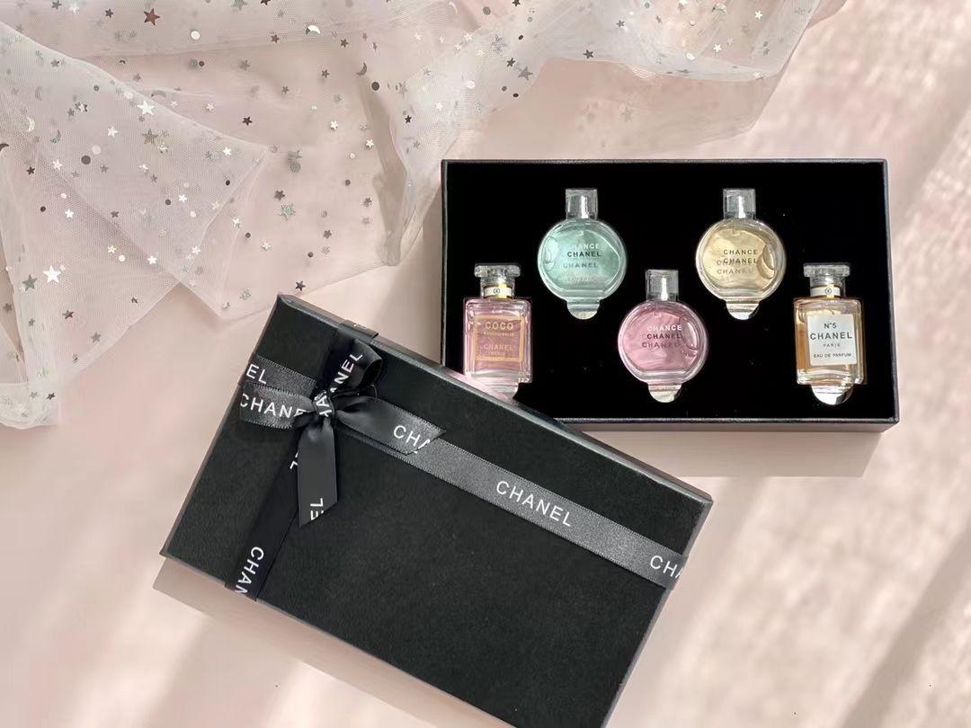Chanel perfume sample black gift box set 5 pieces 5 * 7.5ml, Beauty ...