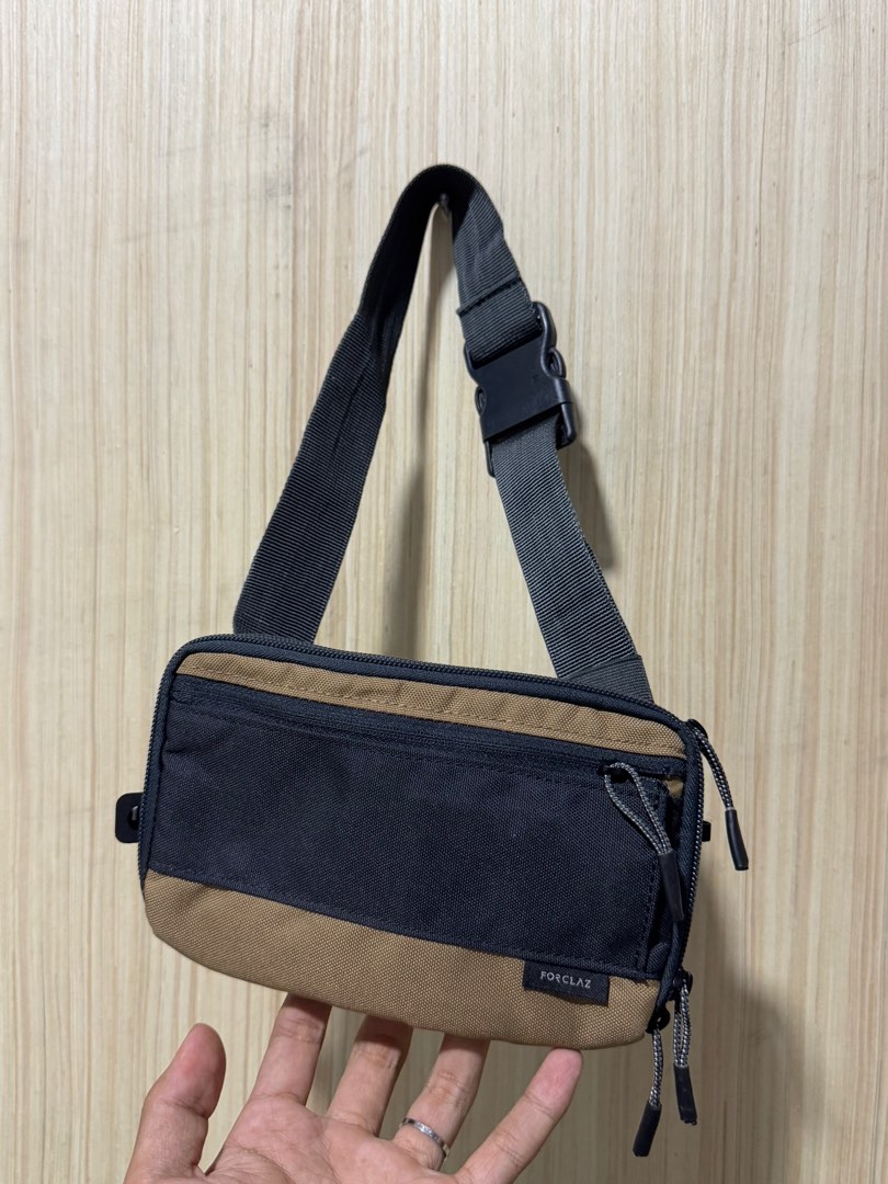 Forclaz By Decathlon Organizer Waist Wallet, Men's Fashion, Bags, Sling ...