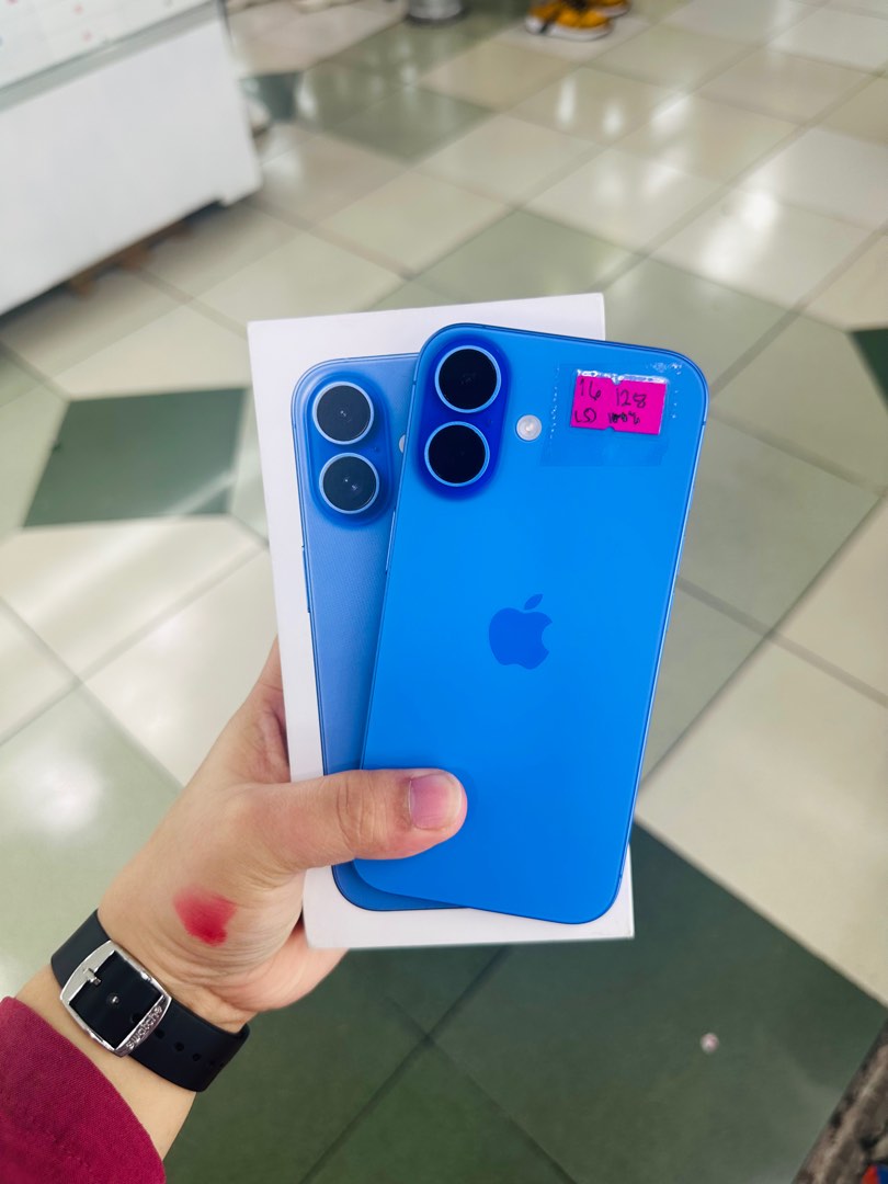Iphone 16 128gb Smartlocked 100% Batt, Announcements on Carousell