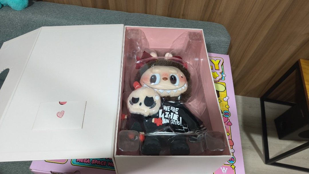 Popmart Labubu - Catch me if you like me (black), Hobbies & Toys, Toys ...