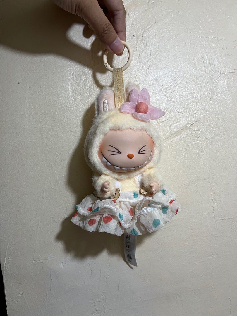 labubu v2 sisi, Hobbies & Toys, Toys & Games on Carousell