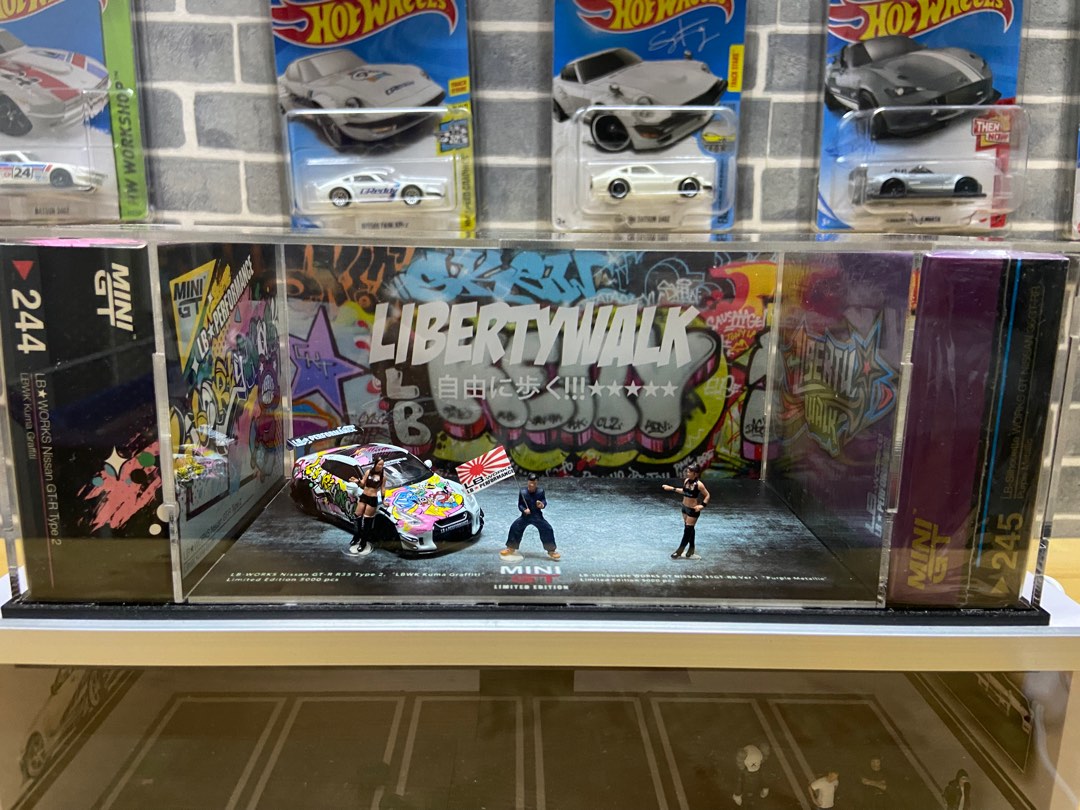 Mini GT R35 LBWK Kuma & Purple Metallic, Hobbies & Toys, Collectibles ...