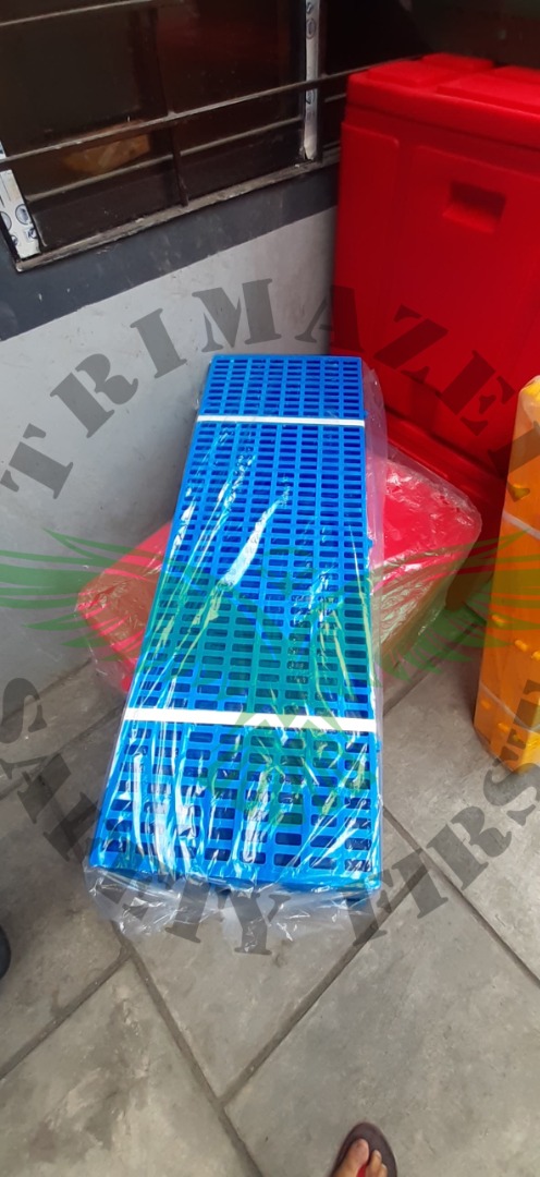 plastic matting, Everything Else, Looking For on Carousell