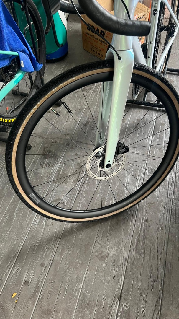 Specialized Roubaix SL8 Expert, Sports Equipment, Bicycles & Parts ...