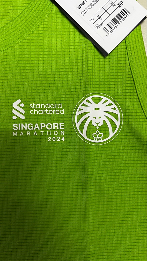 Standard Chartered Singapore 2024 Singlet, Men's Fashion, Activewear on ...