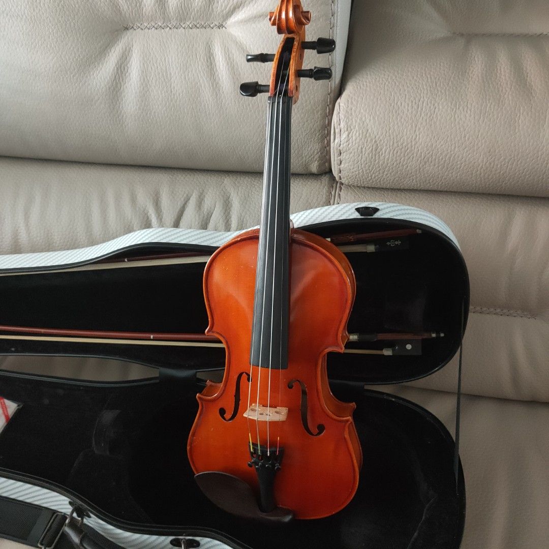Synwin 3/4 Violin SV3001, Hobbies & Toys, Musical Instruments on Carousell