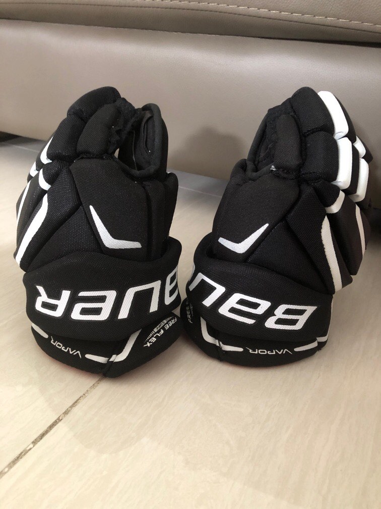 Bauer Vapor APX 2 Hockey Gloves, Sports Equipment, Other Sports ...