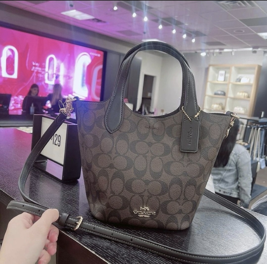 Coach CR256 Hanna Bucket Bag Brown Signature Coated Canvas and Black ...