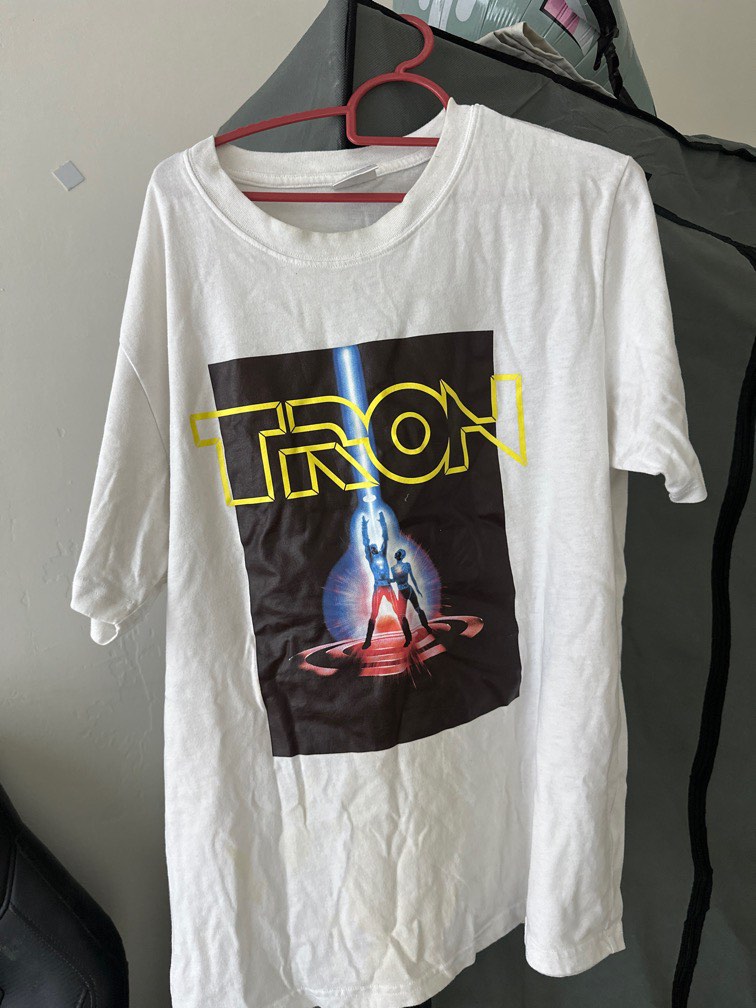 Disney tron, Men's Fashion, Activewear on Carousell