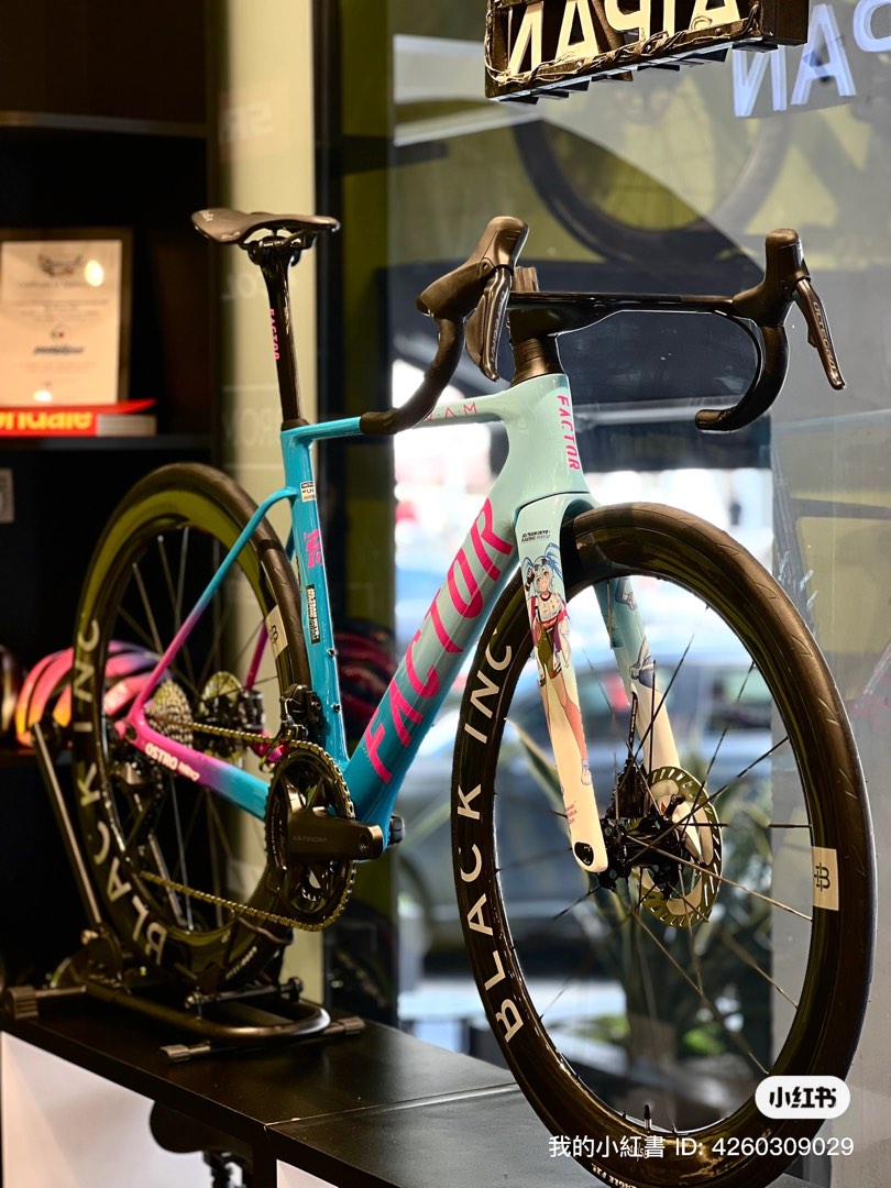Factor OSTRO V.A.M Miku Edition Complete bike, Sports Equipment ...