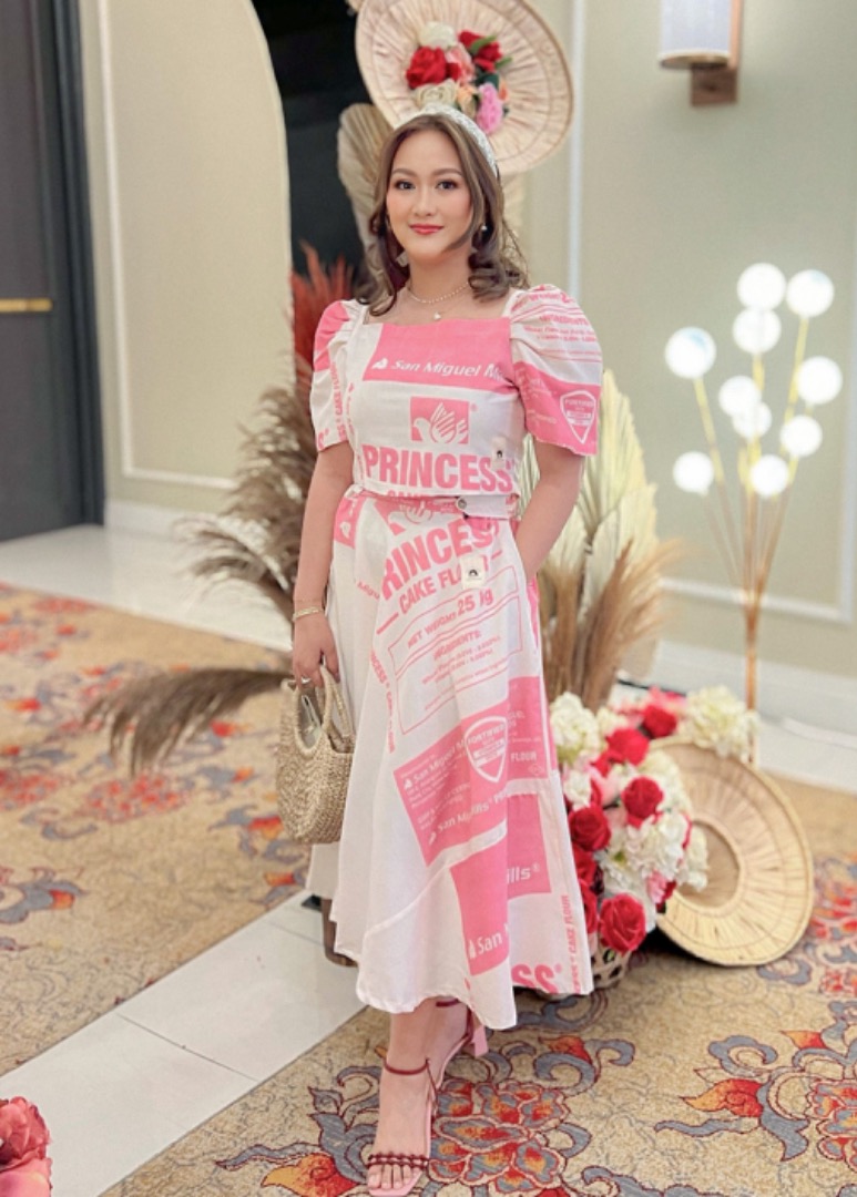 FOR RENT: Modern Filipiniana and Skirt from AraPilak (Flour Sack ...