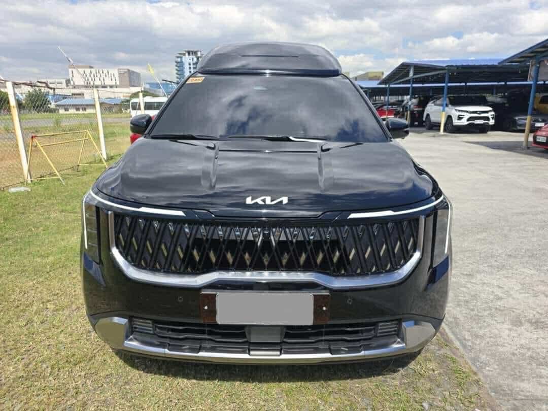 Kia Carnival VIP Limousine Auto, Cars for Sale, Used Cars on Carousell