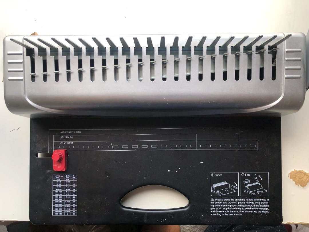 Makeasy Comb Binding Machine, Hobbies & Toys, Stationary & Craft, Craft ...