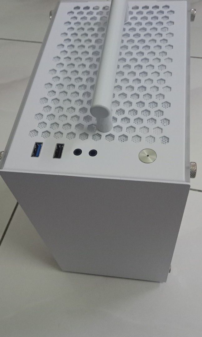 Metalfish t40 itx case + pcie 4.0 riser, Computers & Tech, Parts ...