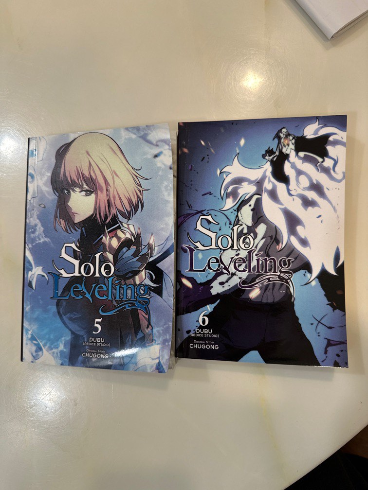 Solo leveling volume 5 and 6, Hobbies & Toys, Books & Magazines, Comics ...