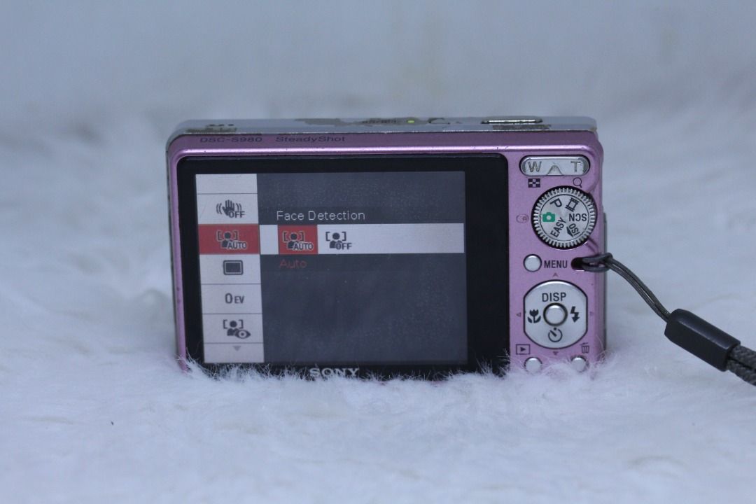 Sony Cybershot DSC-S980 12MP Digital Camera with 4x Optical Zoom with ...