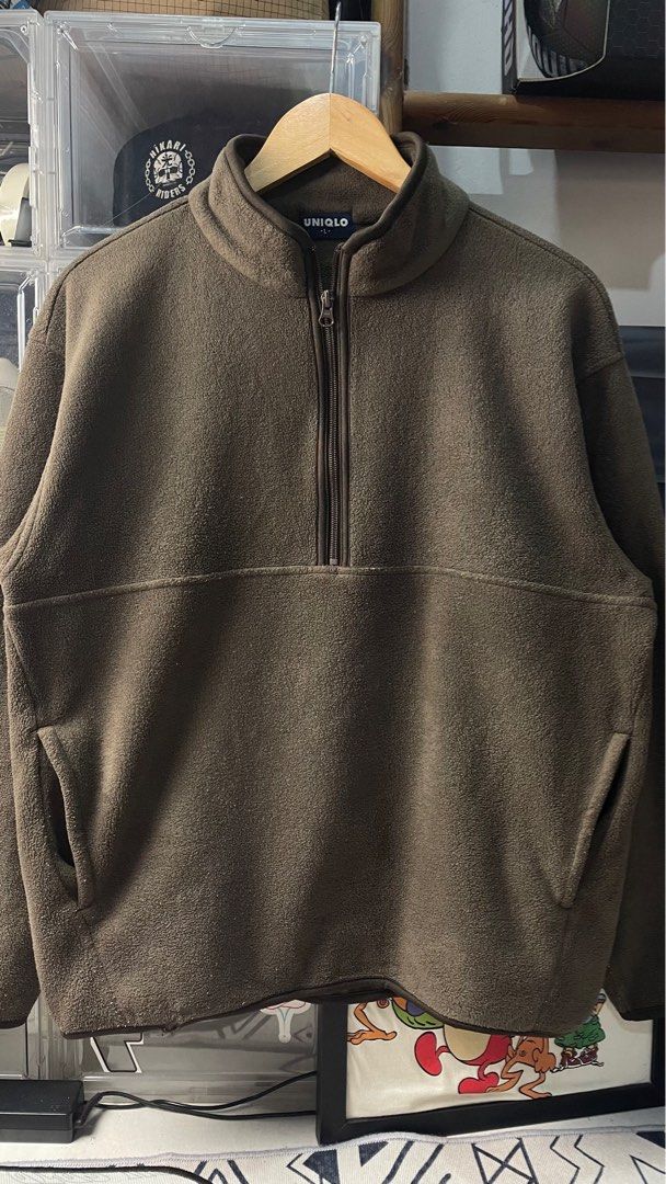 Uniqlo Halfzipper Fleece, Men's Fashion, Tops & Sets, Tshirts & Polo Shirts on Carousell