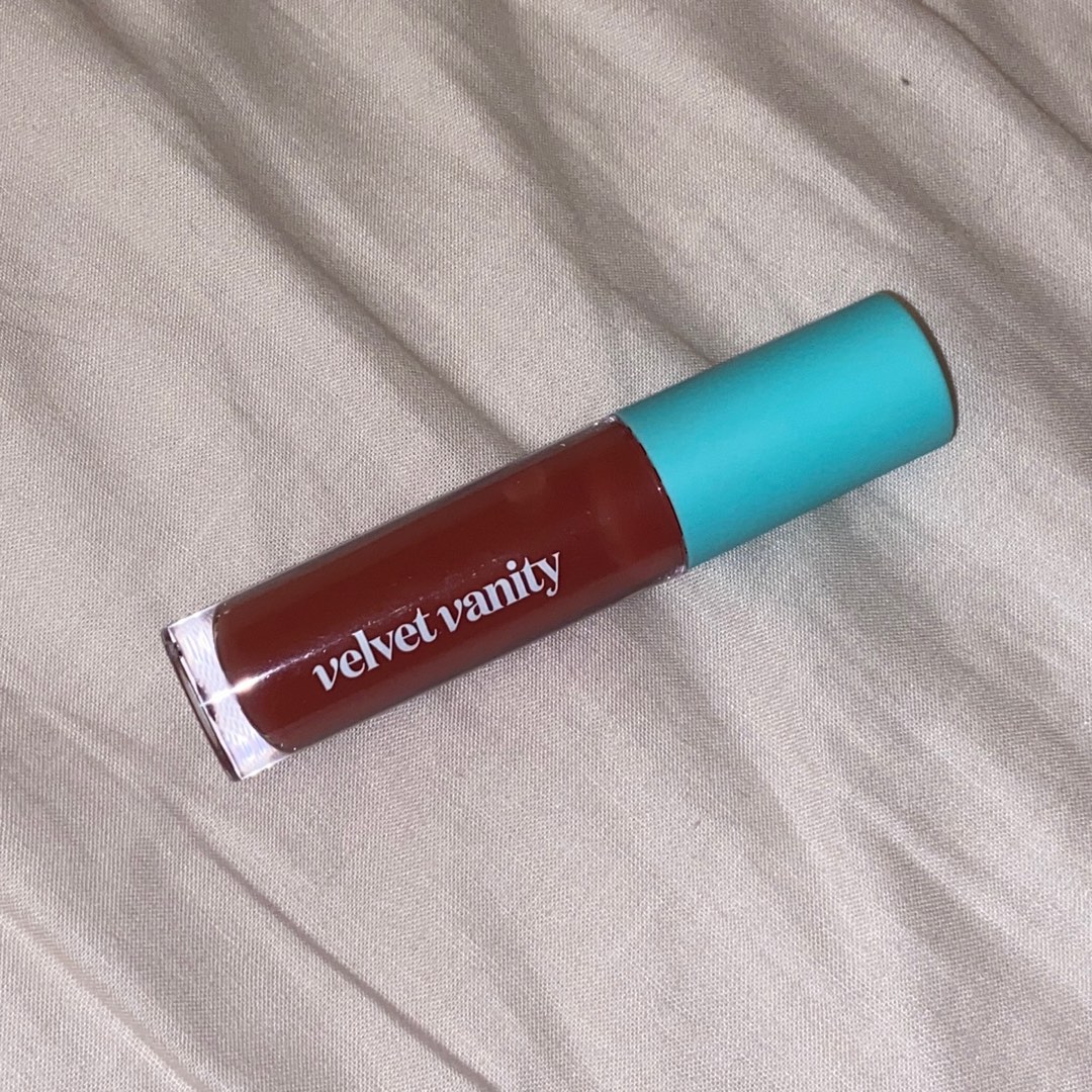 velvet vanity peptide glo lip oil (strawberry milkshake), Beauty ...