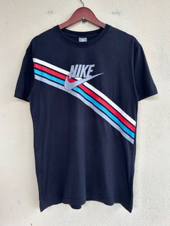 90s Embroidered Logo Nike Distressed Tshirt, Men's Fashion, Tops & Sets ...