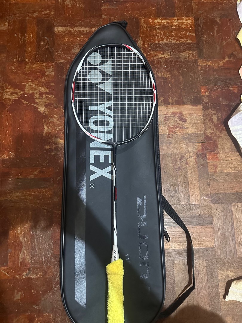 yonex doura z strike, Sports Equipment, Other Sports Equipment and Supplies on Carousell