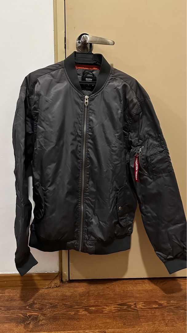 Bershka Puffed Bomber Jacket in Dark Grey, Men's Fashion, Coats ...