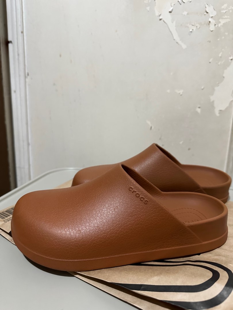 Crocs Dylan Clogs, Women's Fashion, Footwear, Flats & Sandals on Carousell