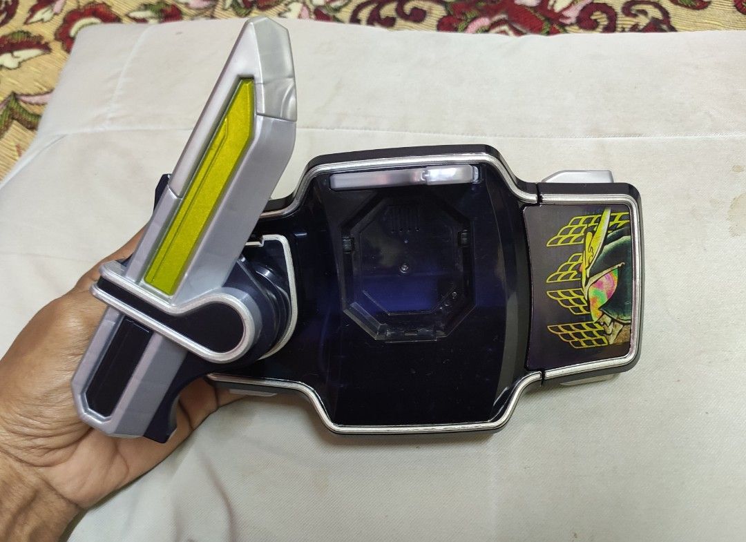 DX Kamen Rider Gaim Sengoku Driver with Pineapple Lockseed, Hobbies ...