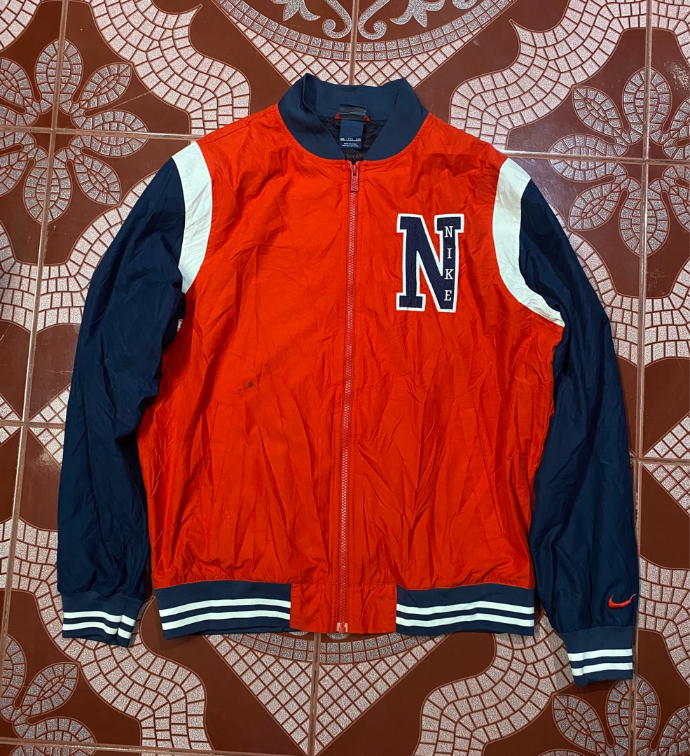 NIKE VARCITY BOMBER JACKET, Men's Fashion, Coats, Jackets and Outerwear ...