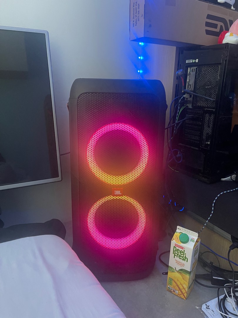 party box 300, Audio, Soundbars, Speakers & Amplifiers on Carousell