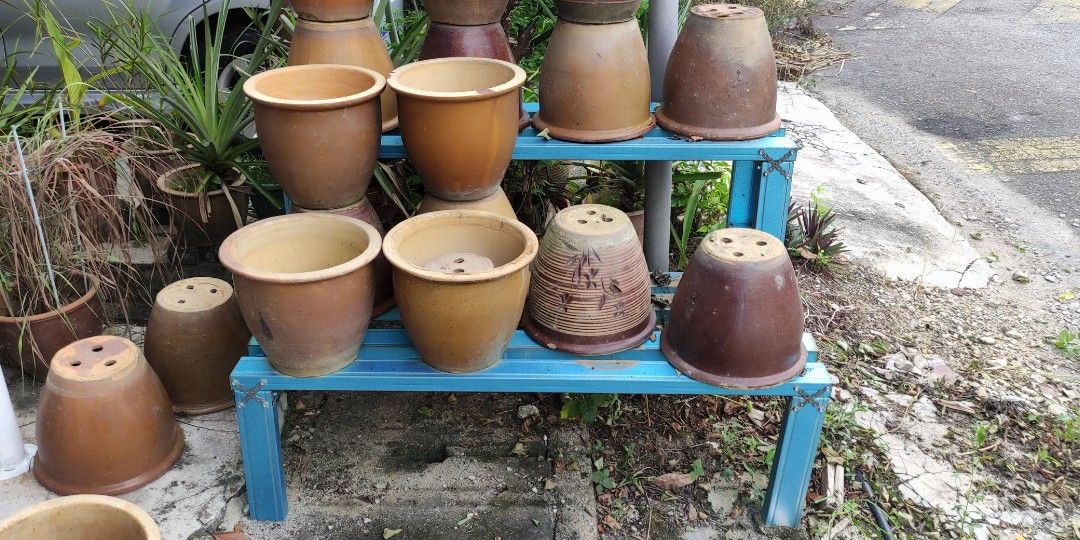 RAK BESI DAN PASU BUNGA PELBAGAI SAIZ POT PLANTS RACK, Furniture & Home ...