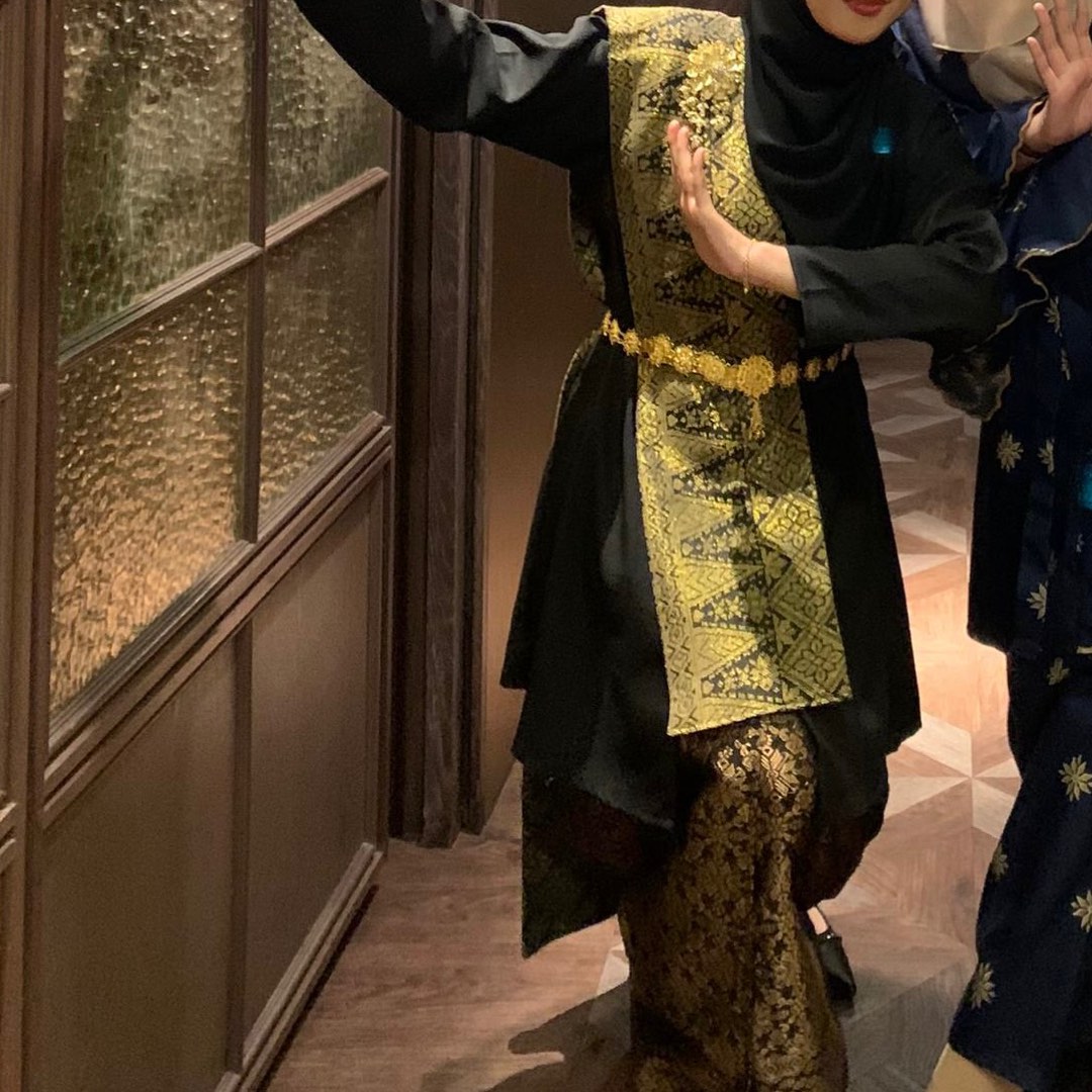 Selendang Songket Tenun Klasik for Nikah, Sanding, Raya, Dinner, Tunang ...