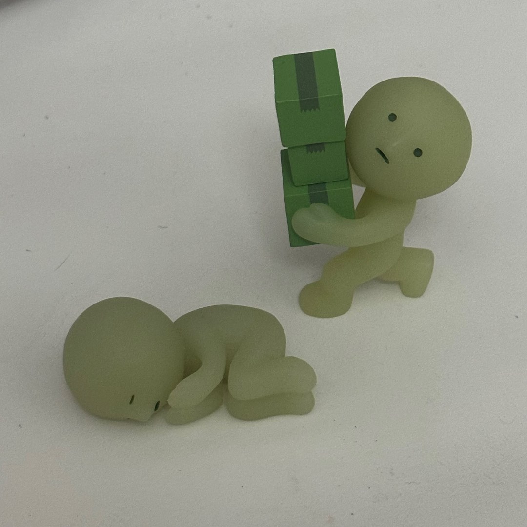 Smiski Set (Moving & Sleeping), Hobbies & Toys, Memorabilia ...