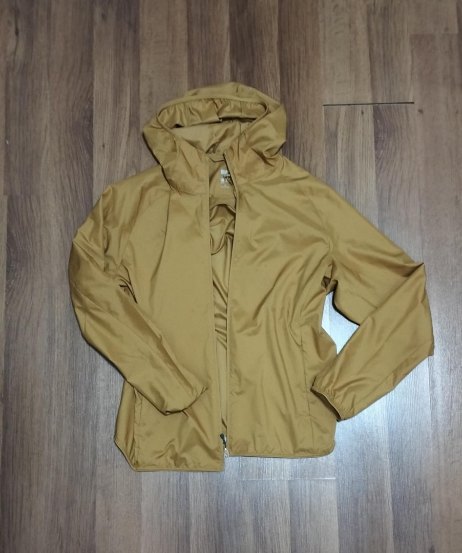 Uniqlo Men's Pocket Waterproof UV Sunscreen Windbreaker Umbrella M ...