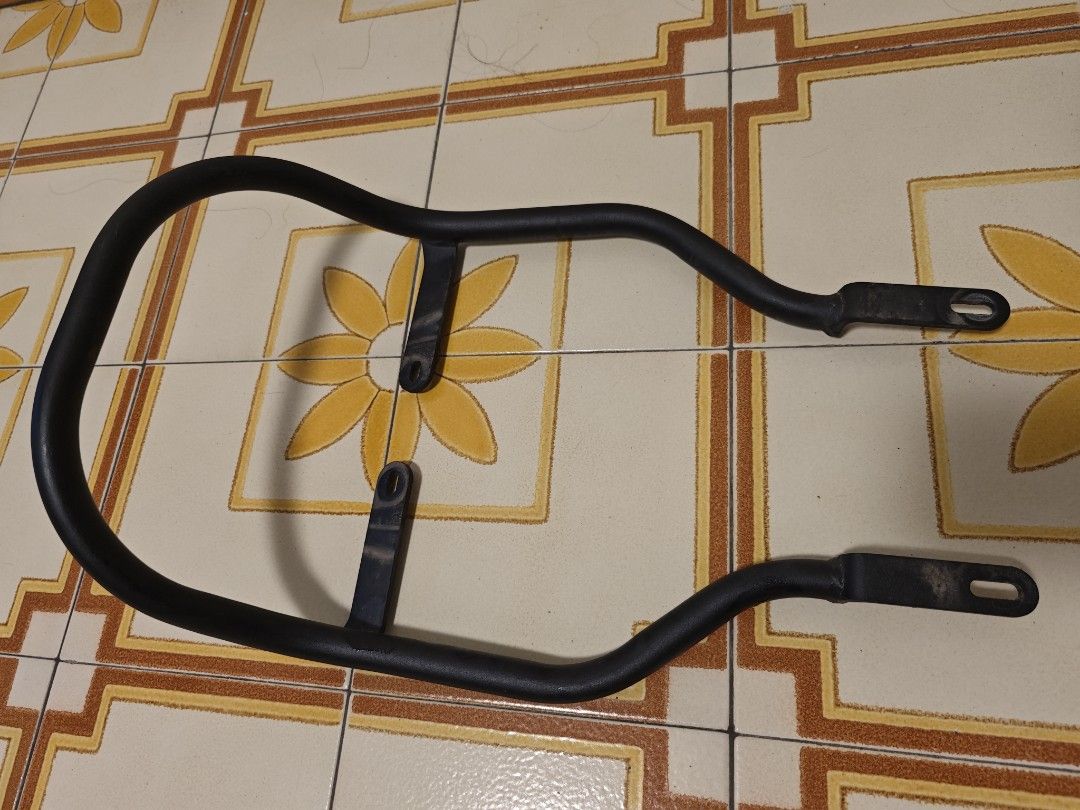 YAMAHA XSR155 Back Rack, Motorcycles, Motorcycle Accessories on Carousell