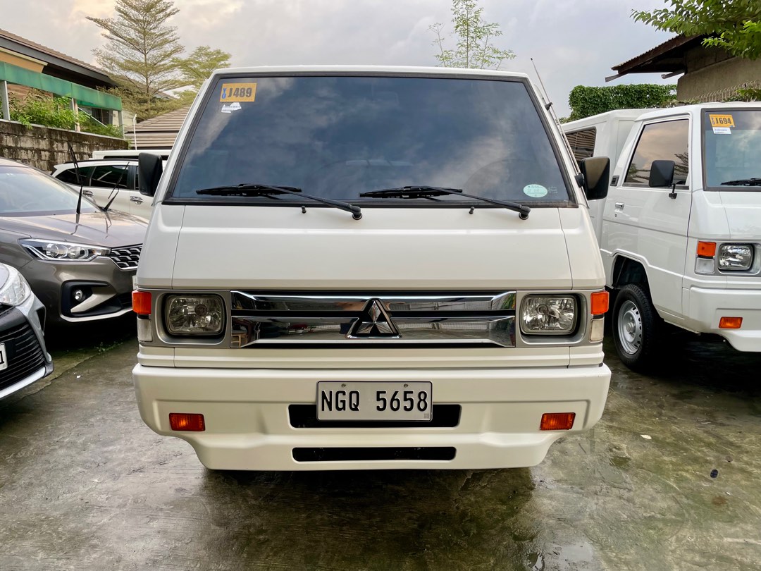 2022 Mitsubishi L300 Fb Dual AC euro4 very fresh must see Manual, Cars ...