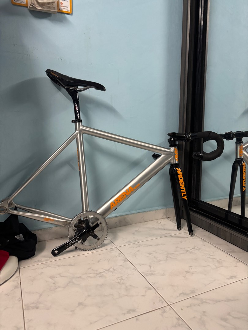 Ardently arena pista track frameset, Sports Equipment, Bicycles & Parts, Bicycles on Carousell