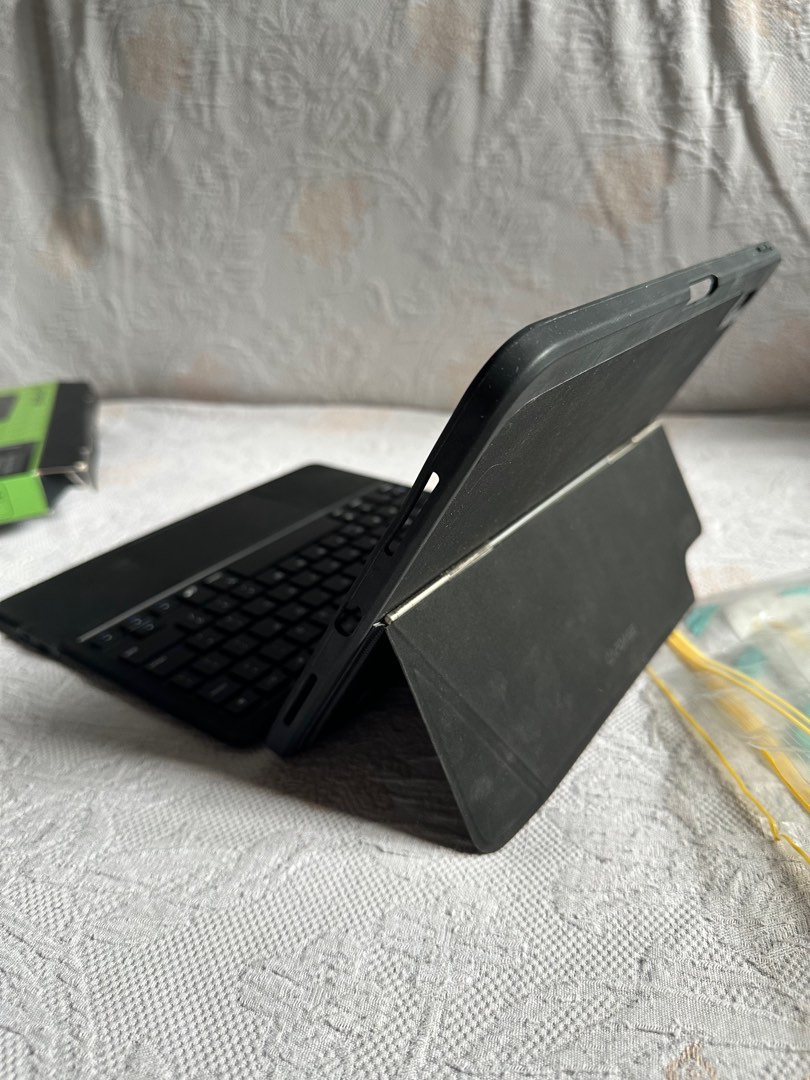 Capdase Trackpad Keyboard Flip Case, Computers & Tech, Parts ...