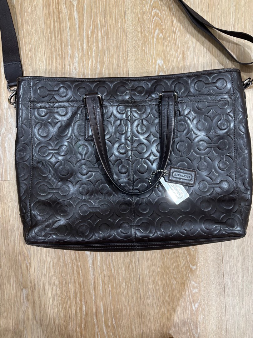 Coach Signature Leather 2 Way Tote Bag, Luxury, Bags & Wallets on Carousell