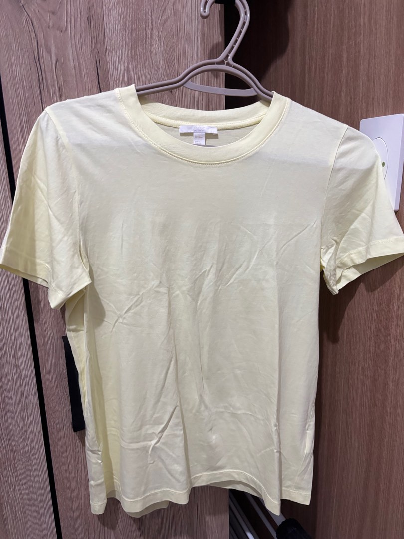 COS basic tee, Women's Fashion, Tops, Shirts on Carousell
