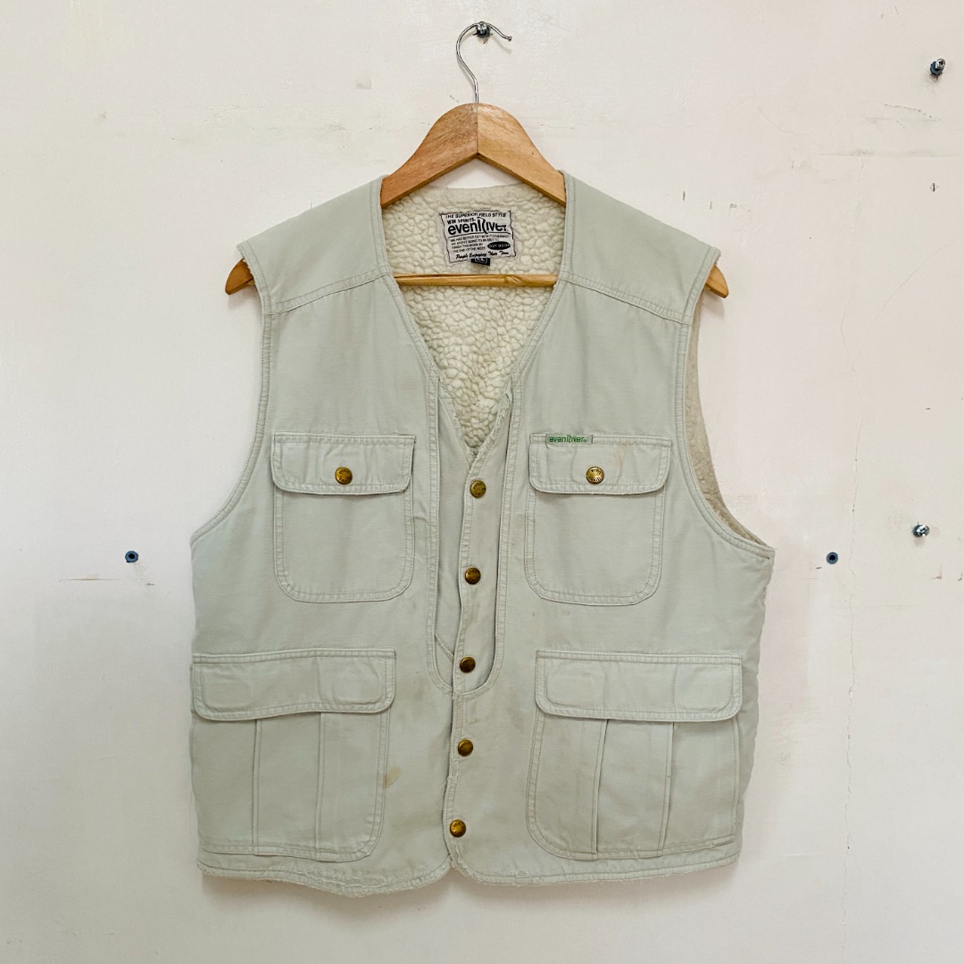 Even River Vest Sherpa inner lining, Men's Fashion, Tops & Sets, Vests ...