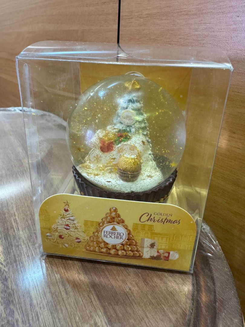 Ferrero rocher snow globe 2024 Christmas, Hobbies & Toys, Memorabilia ...